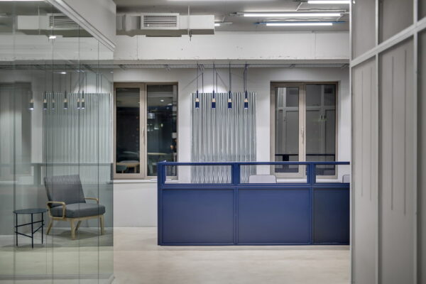 Simple Steps to Modern Office Waiting Area Design - Portable Partitions