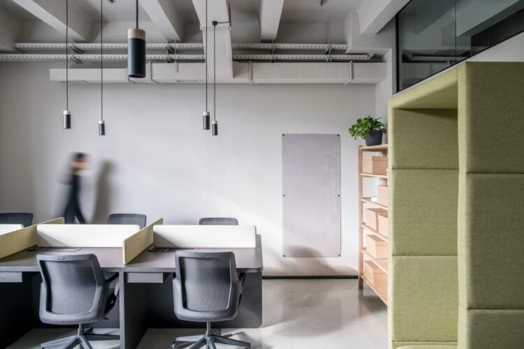 Guide to Office Design for the Small Office Layout - Portable Partitions